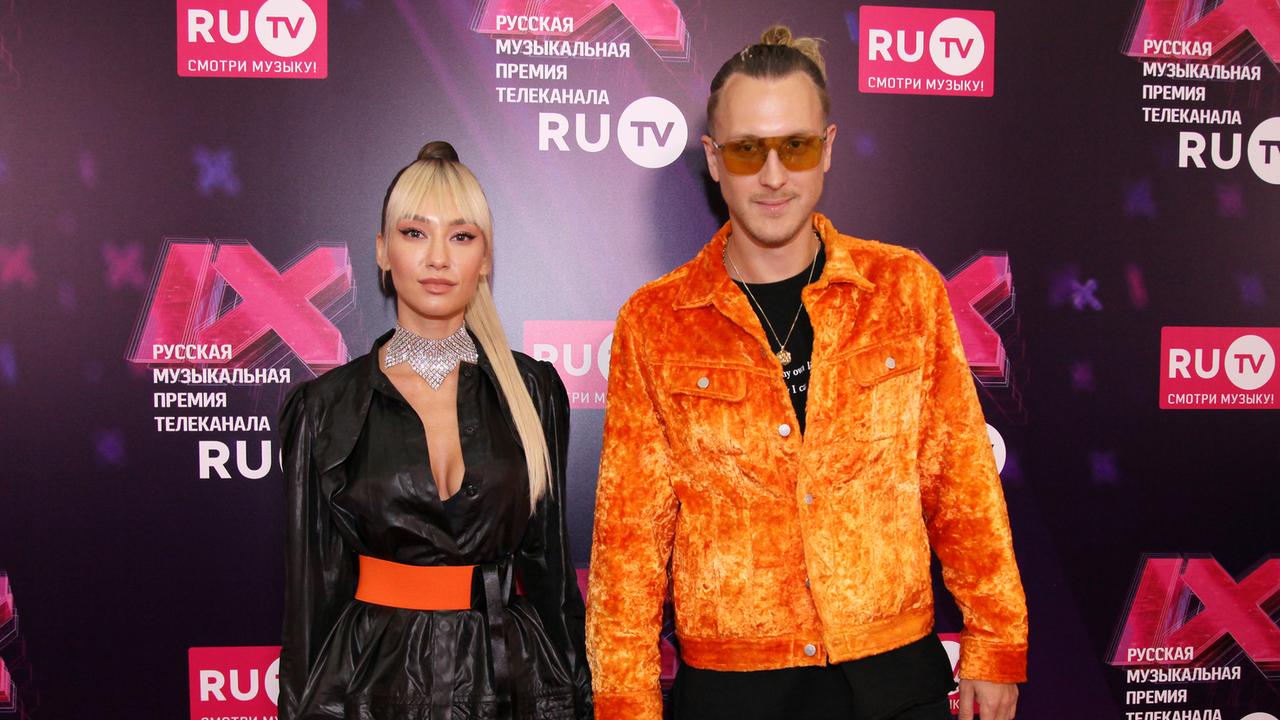 Станет отцом: рэпер T-Killah показал фото беременной жены в сетке на полуголое тело: Новости ...